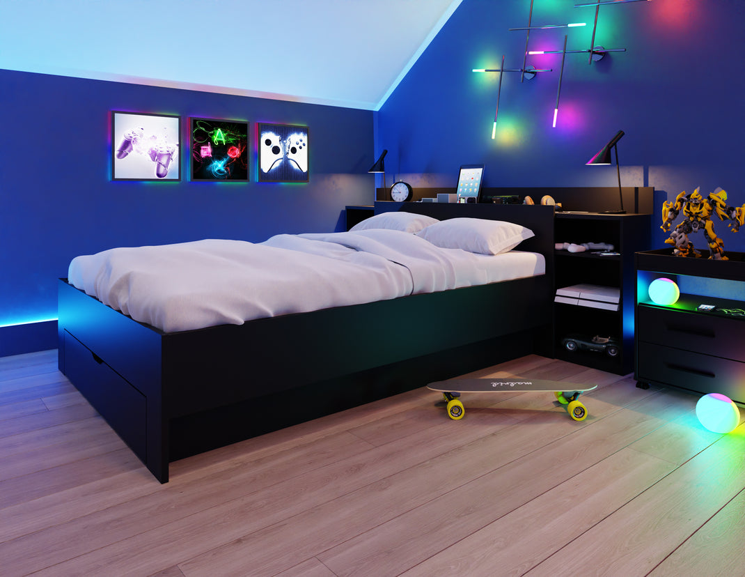 Niebieski pokój na poddaszu – PYspace